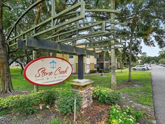 13405 Arbor Pointe Cir Apt 104, Tampa, FL 33617