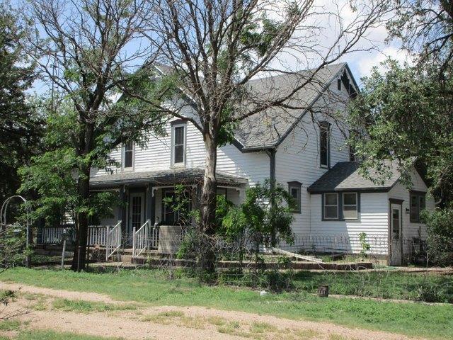 13409 Road 35, Herndon, KS 67739