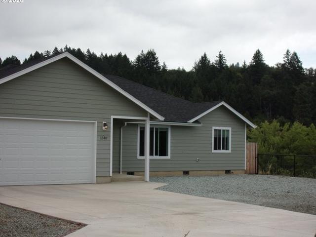 1340 NE Lisa Way, Myrtle Creek, OR 97457