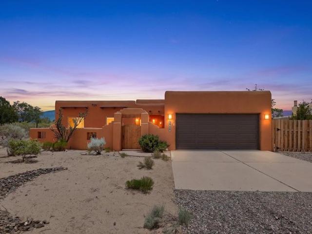 1340 Acapulco Rd NE, Rio Rancho, NM 87144