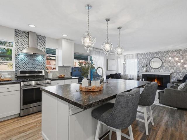 1340 Dorsey Way