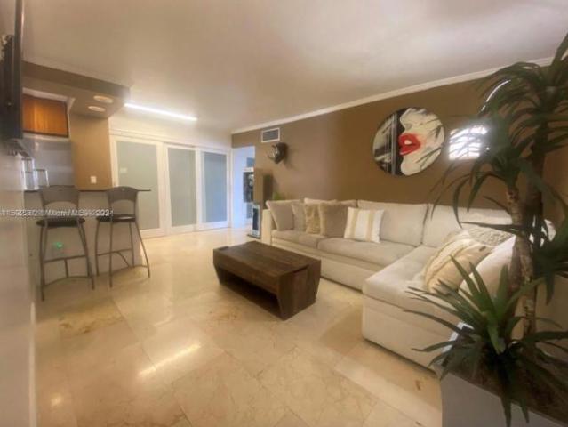 1340 Lincoln Rd #803, Miami Beach, FL 33139