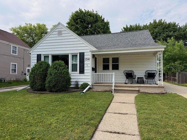 1340 W Commercial St, Appleton, WI 54914