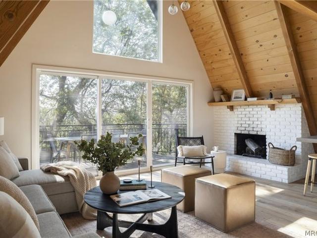 1340 Yosemite Dr, Lake Arrowhead, CA 92352