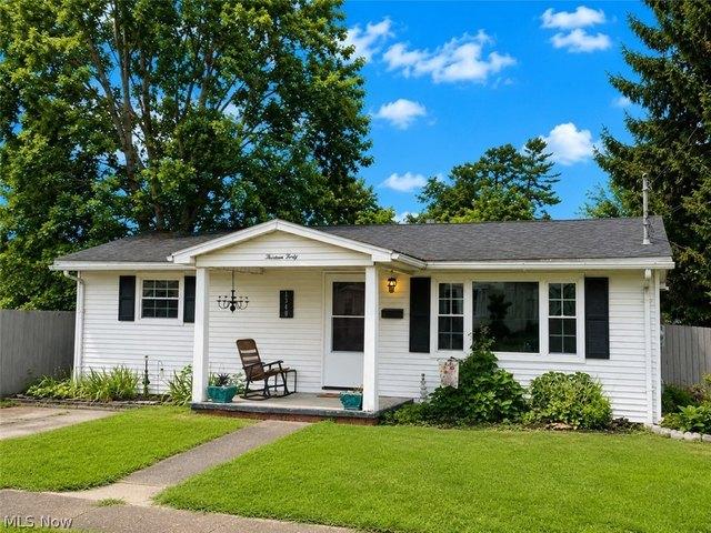 1340 39th St, Parkersburg, WV 26104