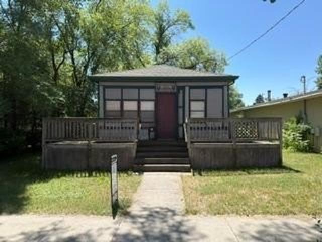 1340 4th Ave N, Fargo, ND 58102