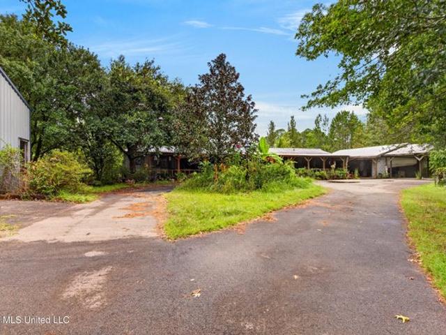 13417 Arguellas Rd, Vancleave, MS 39565