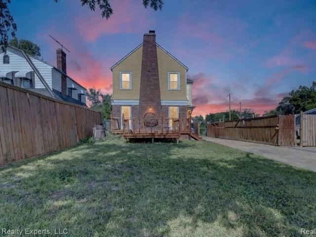13417 Robson St, Detroit, MI 48227