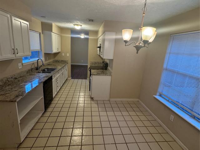 13418 Oak Ledge Drive