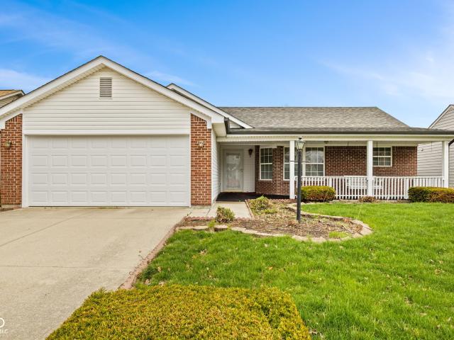 1341 Magnolia Dr, Greenfield, IN 46140 | MLS #22085