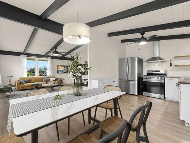 1341 Akaiki St, Kailua, HI 96734