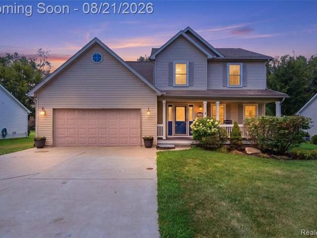 1341 Ashwood Ln, Oceola Township, MI 48843