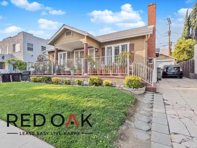 1341 Barrington Way #A, Glendale, CA 91206