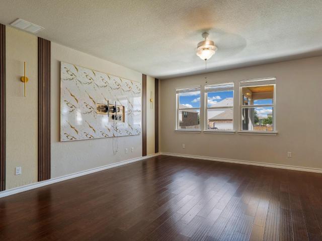 1341 Eagle Ray St