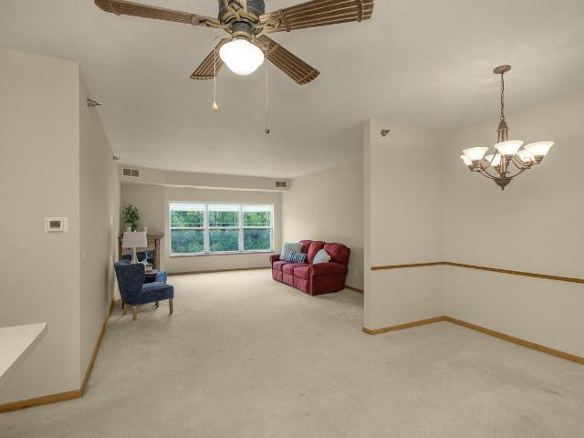 1341 Lake Drive W # B113