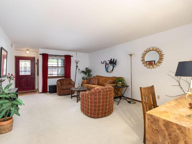 1341 Lauderdale Pl