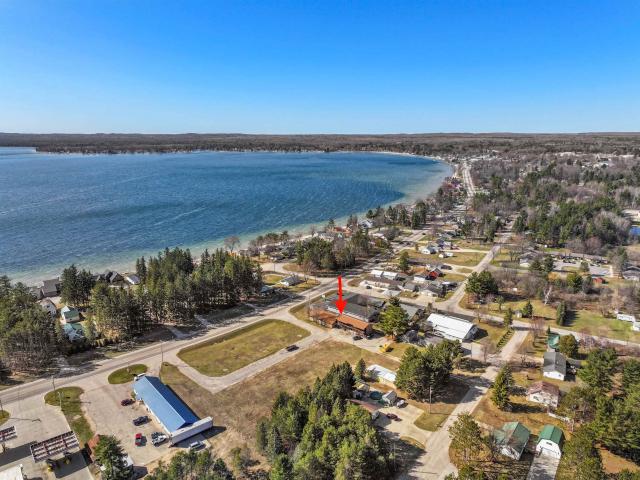 1341 S Lakeshore Drive