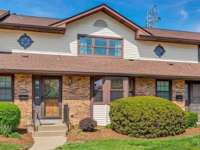 1341 Snapdragon Ct, Saint Louis, MO 63146