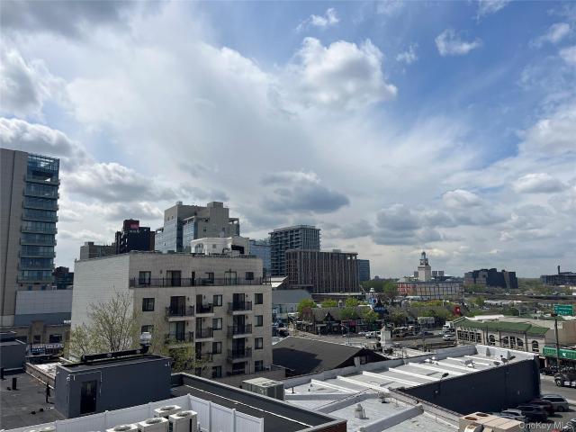 1341 th Avenue 4F