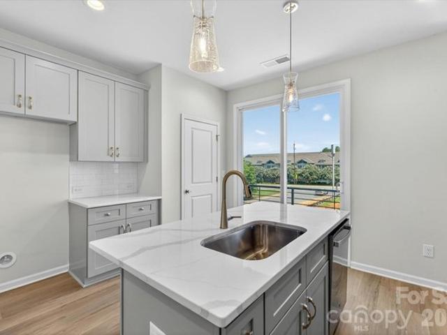 1341 Walter Taylor Way Unit EQX1976, Charlotte, NC 28206