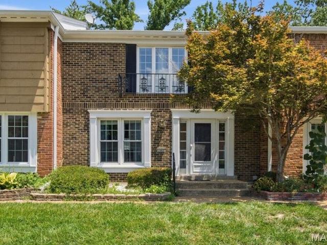 13423 Forestlac Dr, Chesterfield, MO 63141