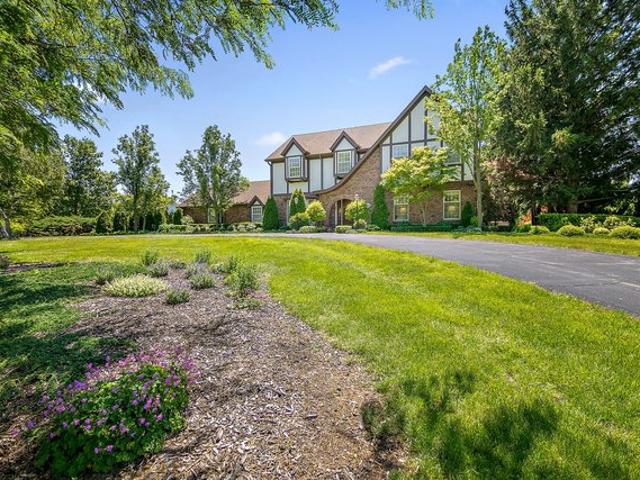 13423 Hunt Master Ln, Lemont, IL 60439