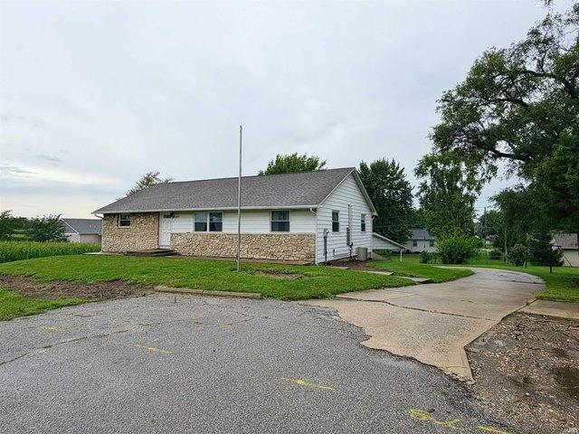 13421 Third St, Grabill, IN 46741