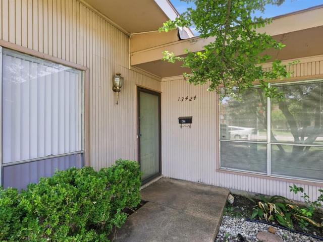 13422 Blossomheath Lane