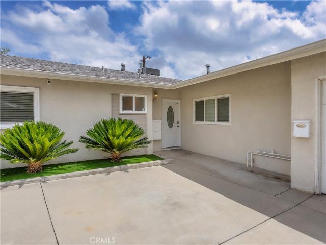 13424 Dyer Street