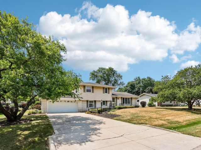 13425 W Old Oak Ln