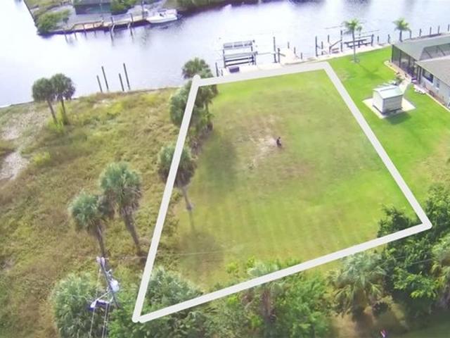 13425 Marquette Blvd, Fort Myers, FL 33905