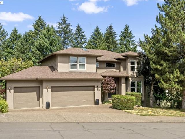 13425 SW Essex Dr, Portland, OR 97223