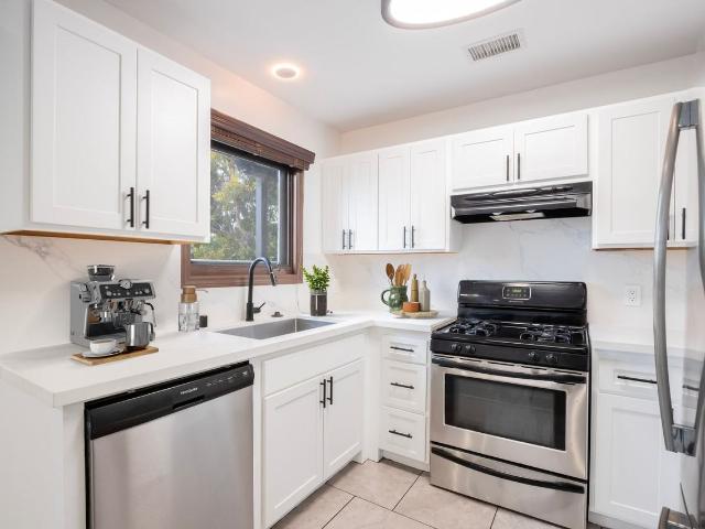 1342 N Highland Ave 3 Bedroom Apartment for Rent at 1342 N Highland Ave, Los Angeles, CA 90028 Central Hollywood