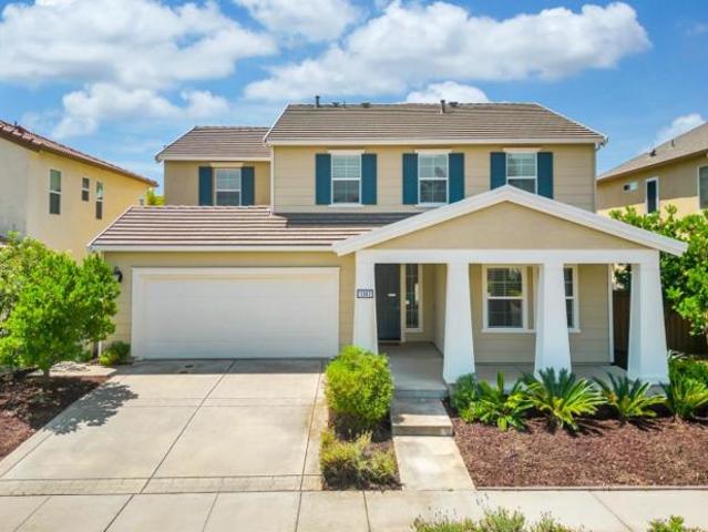 1342 N Newton Dr, Woodland, CA 95776