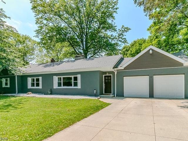 1342 Sebring Ave, Madison, OH 44057