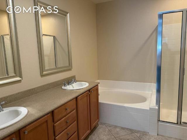 1342 Sky Ridge Ct, San Marcos, CA