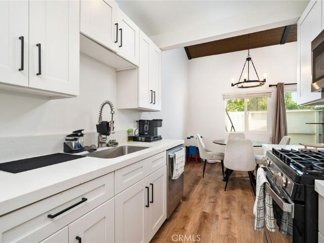 1342 W 8th Street