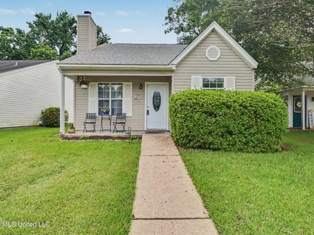 13431 Windridge Dr, Gulfport, MS 39503