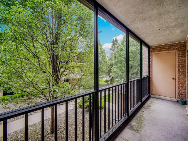 13434 E Circle Drive # 404