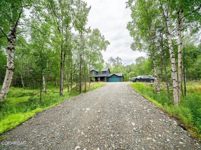 13435 E Cayuga Ave, Palmer, AK 99645