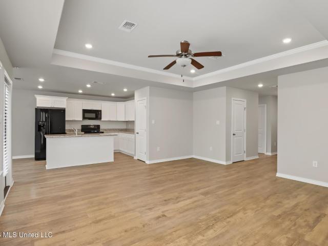 13436 Willow Oak Circle