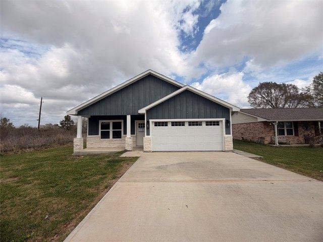 1343 Alpha Ln, Crosby, TX 77532