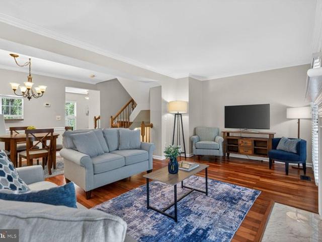 1343 Argall Pl, Alexandria, VA 22314