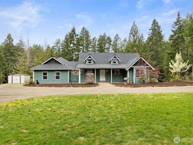 1343 Lewis Rd W, Seabeck, WA 98380