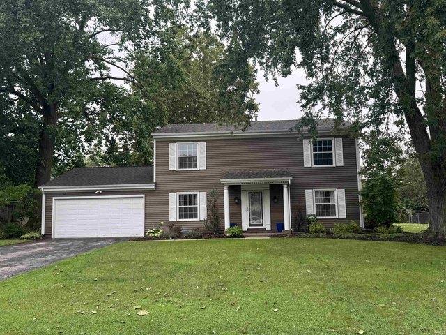 1343 Riding Mall Dr, South Bend, IN 46614
