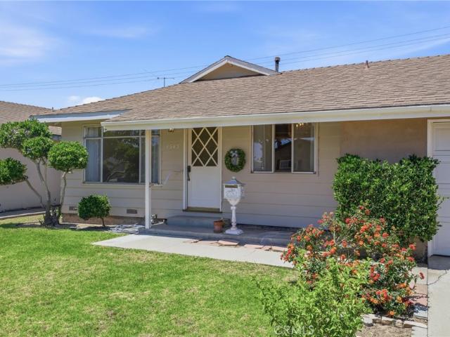 1343 S Thornburg