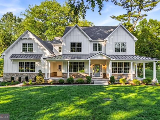 1343 Thomas Rd, Wayne, PA 19087