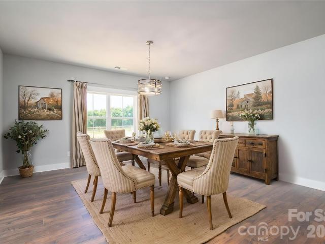 1343 Zeb Haynes Road
