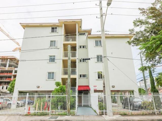 134 7th Ave SW #403, Miami, FL 33130