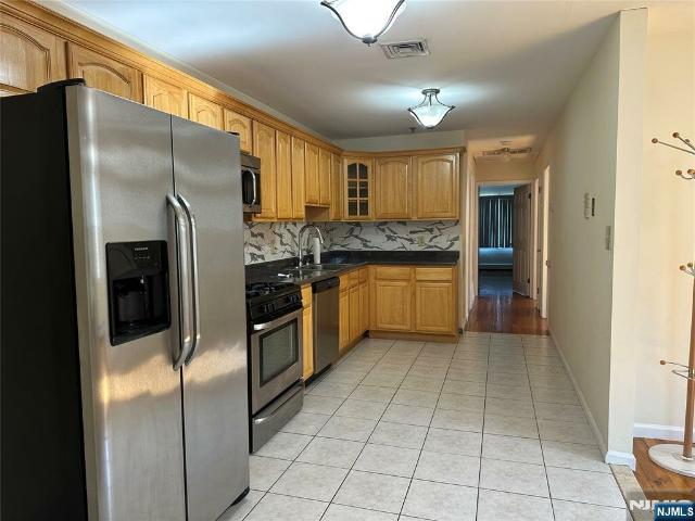 134 71st Street 2, Guttenberg, US, NJ